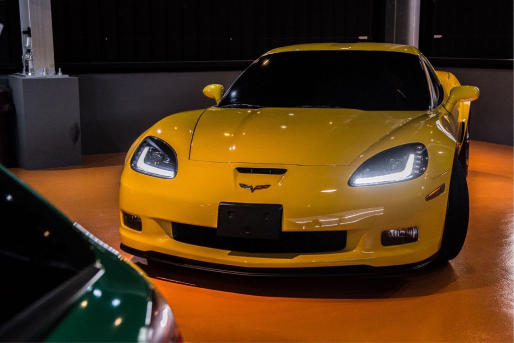 Chevrolet Corvette (05-13): Morimoto XB LED Headlights | Winnipeg HID